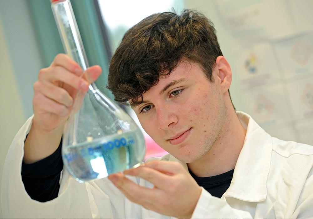 T Level Science | Warrington & Vale Royal College